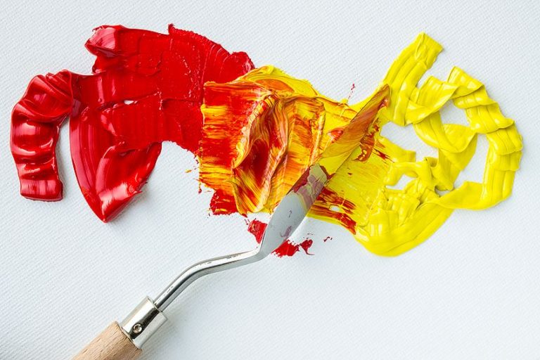 What Colors Make Red - Guide for Mixing Shades of Red