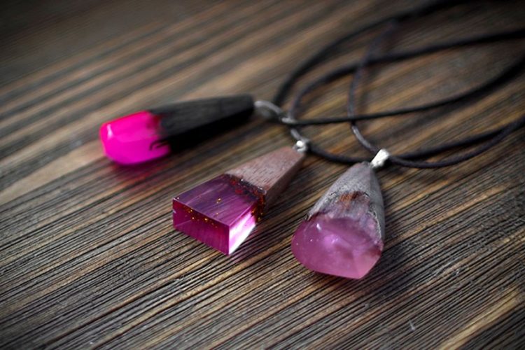 Resin Art - The Beginner's Guide to Creating Art with Resin