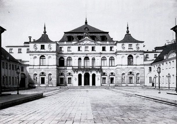 Rococo Architecture - Exploring the Rococo Era and Its Style