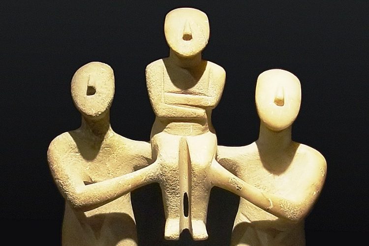 Cycladic Art - A Look at the Marble Figures and Sculptures of This Era