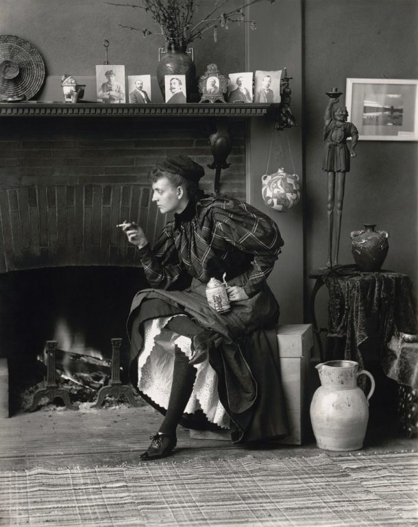 Famous Female Photographers - The Pioneers of Female Photography