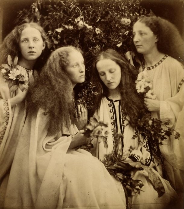Famous Female Photographers - The Pioneers of Female Photography