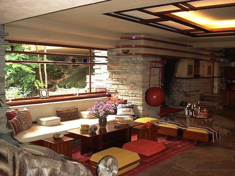 Fallingwater House - Discover Frank Lloyd Wright's Architectural Style