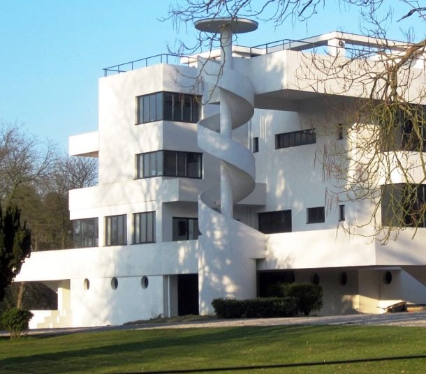 Famous Modernist Buildings - Examples of Modern Architecture