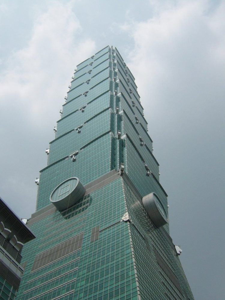 Taipei 101 Tower - Visiting the World-Renowned Taipei Skyscraper