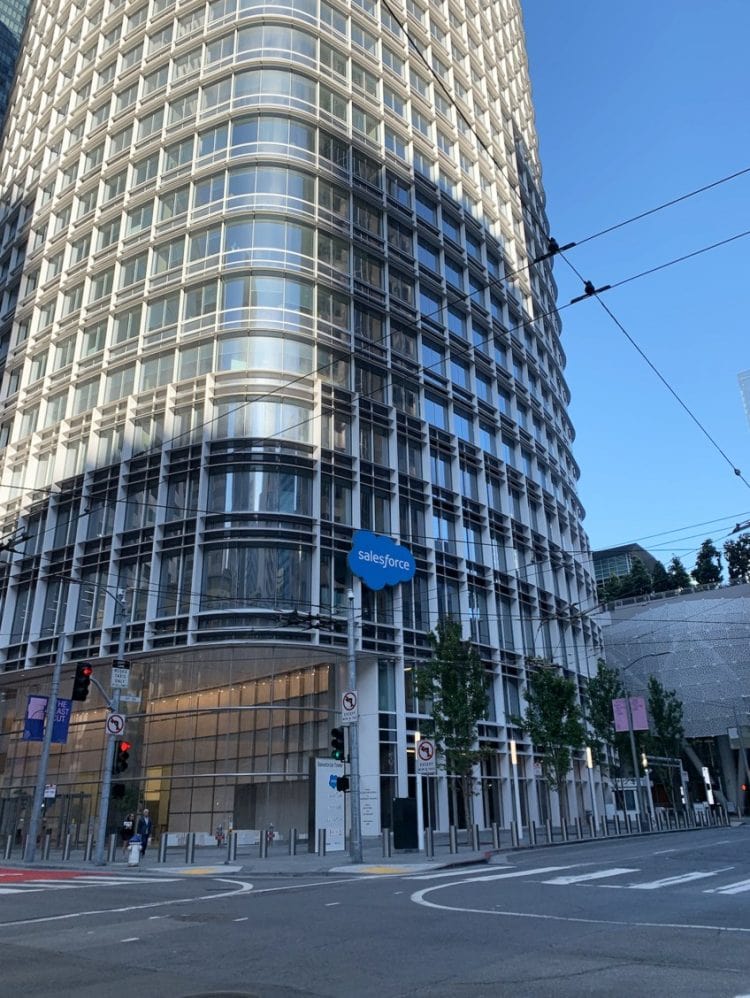 Salesforce Tower - Visiting the Salesforce Tower in San Francisco