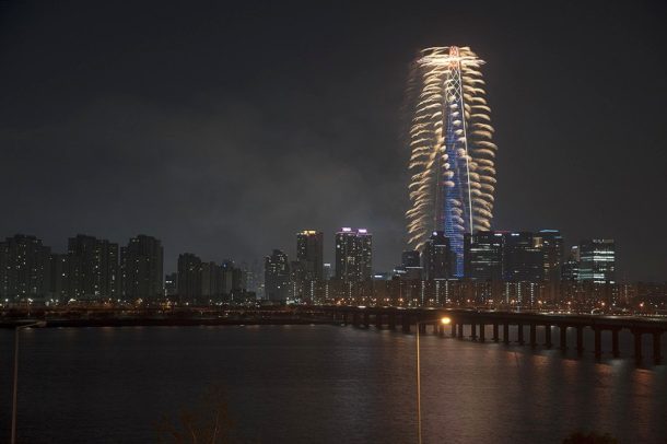 Lotte World Tower - Taking a Look at South Korea's Tallest Building