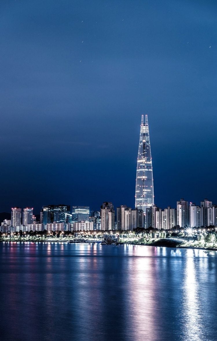 Lotte World Tower - Taking a Look at South Korea's Tallest Building