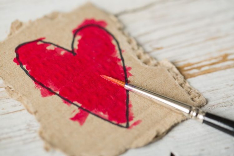 How to Paint Cardboard - Best Paint for Cardboard Craft Projects