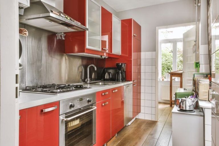 Scarlet Color - A Deep Dive Into the Beautiful Scarlet Red Shade