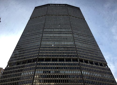MetLife Building - The Controversial International Style Masterpiece