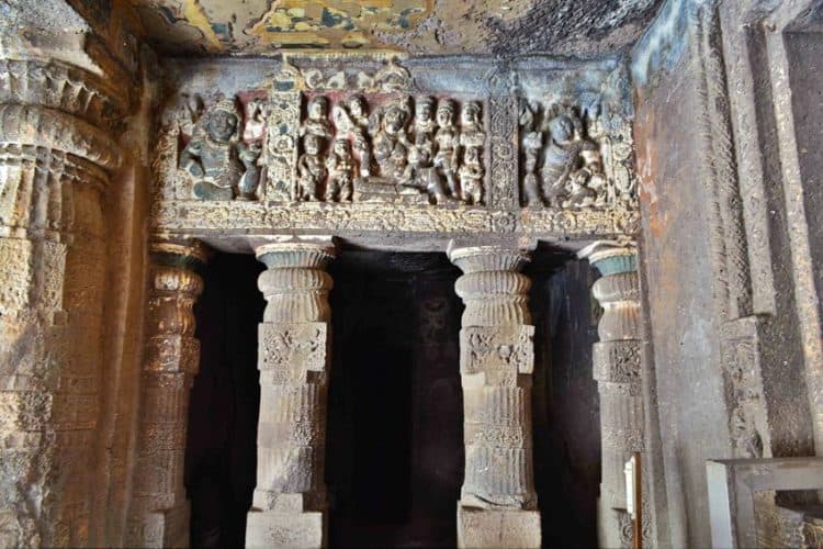 Ajanta Caves - A Look at the Paintings in the Caves of Ajanta