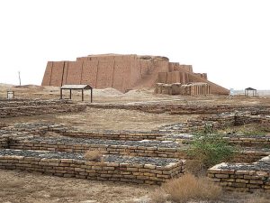 Ziggurat of Ur - The History of the Sumerian Ziggurat