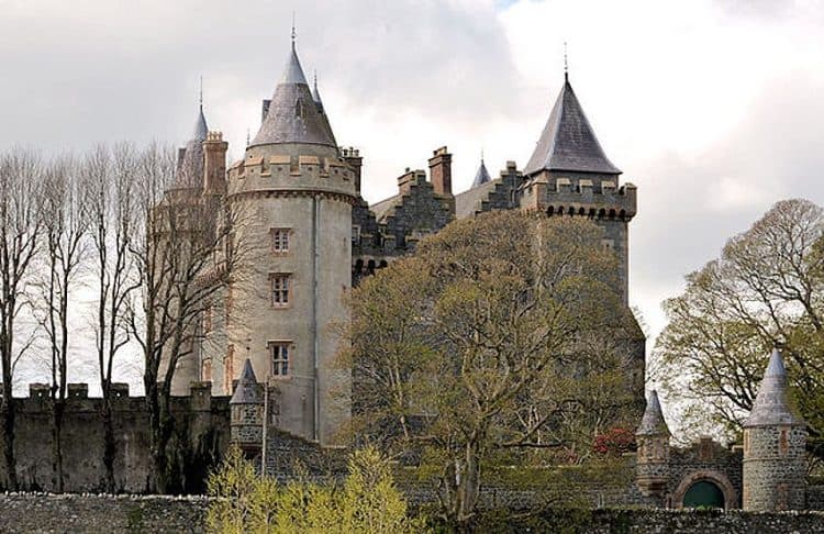 Oldest Castles in the World - Earliest Castles Throughout History