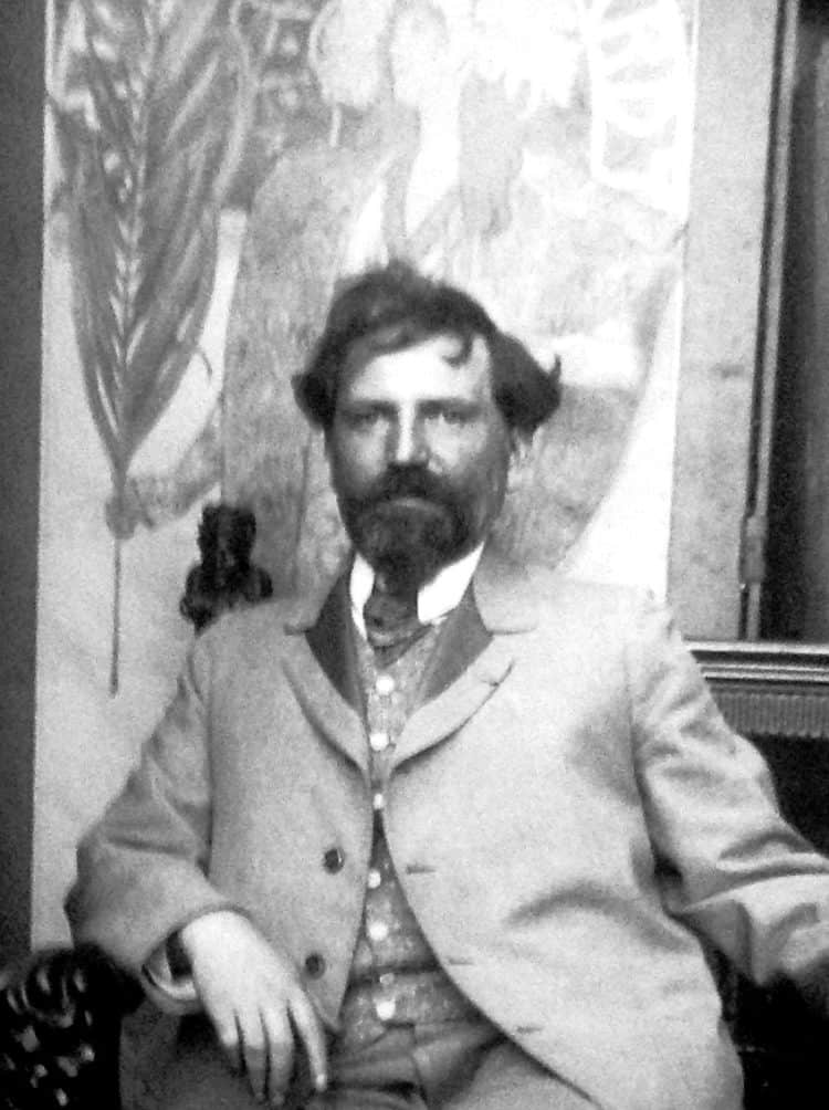 Alphonse Mucha - Discover the Famous Art Nouveau Artist