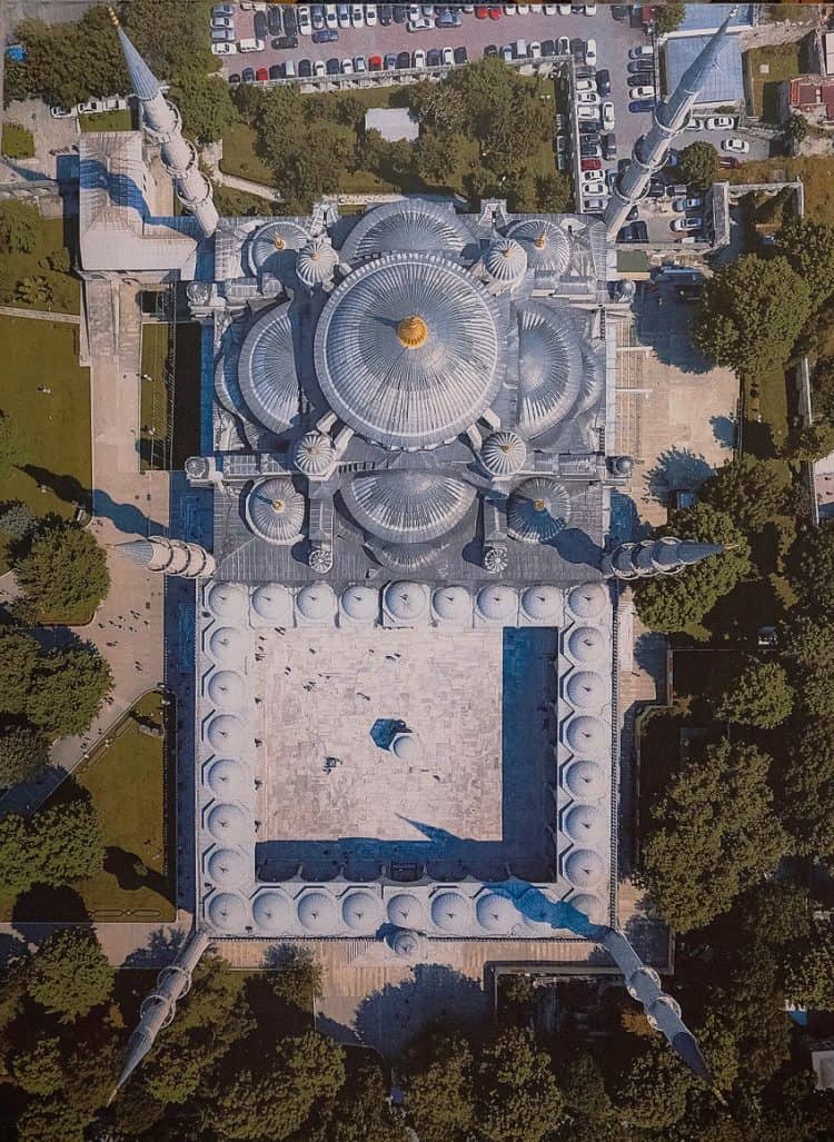 Blue Mosque in Istanbul - Turkey's Elegant Architecture