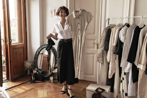 What to Wear to an Art Show - Appropriate Art Gallery Outfits