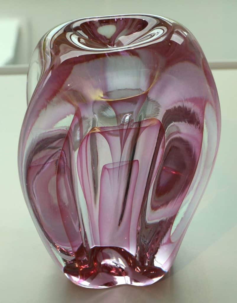 Famous Glass Artists - Listing the Top 12 Creatives