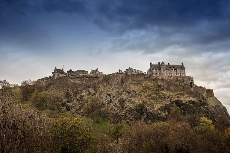 Famous Fortresses - 10 Examples of Historical Engineering