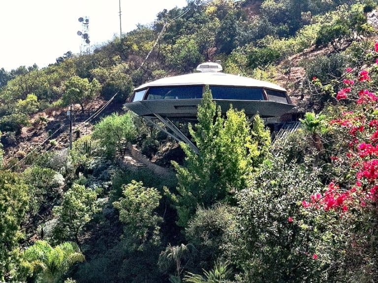 Chemosphere House - Futuristic Living