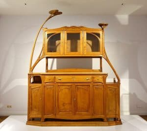 Hector Guimard - A Master of Art Nouveau Architecture